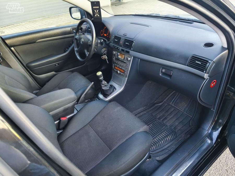 Black Toyota Avensis 2006 in Taurage, with an engine capacity of 2.00 L and mileage of 302 thousand km for 1980 €, photo 11 on AUTOMOTO.COM.LV