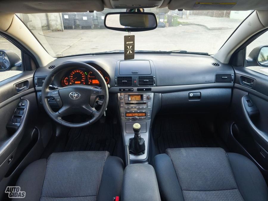 Black Toyota Avensis 2006 in Taurage, with an engine capacity of 2.00 L and mileage of 302 thousand km for 1980 €, photo 12 on AUTOMOTO.COM.LV