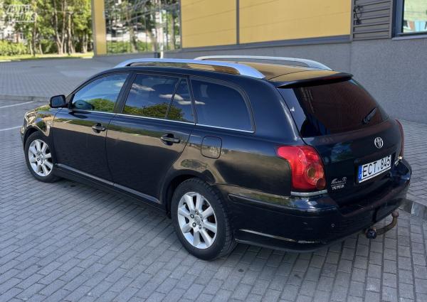Black Toyota Avensis 2006 in Siauliai, with an engine capacity of 2.20 L and mileage of 326 thousand km for 1250 €, photo 6 on AUTOMOTO.COM.LV