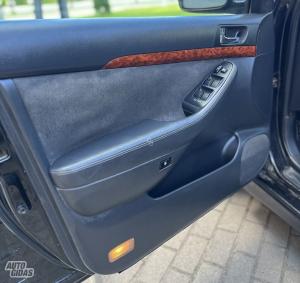 Black Toyota Avensis 2006 in Siauliai, with an engine capacity of 2.20 L and mileage of 326 thousand km for 1250 €, photo 16 on AUTOMOTO.COM.LV
