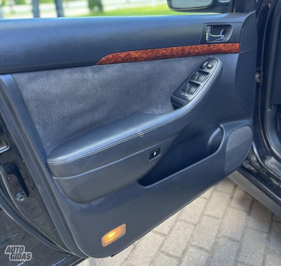Black Toyota Avensis 2006 in Siauliai, with an engine capacity of 2.20 L and mileage of 326 thousand km for 1250 €, photo 16 on AUTOMOTO.COM.LV