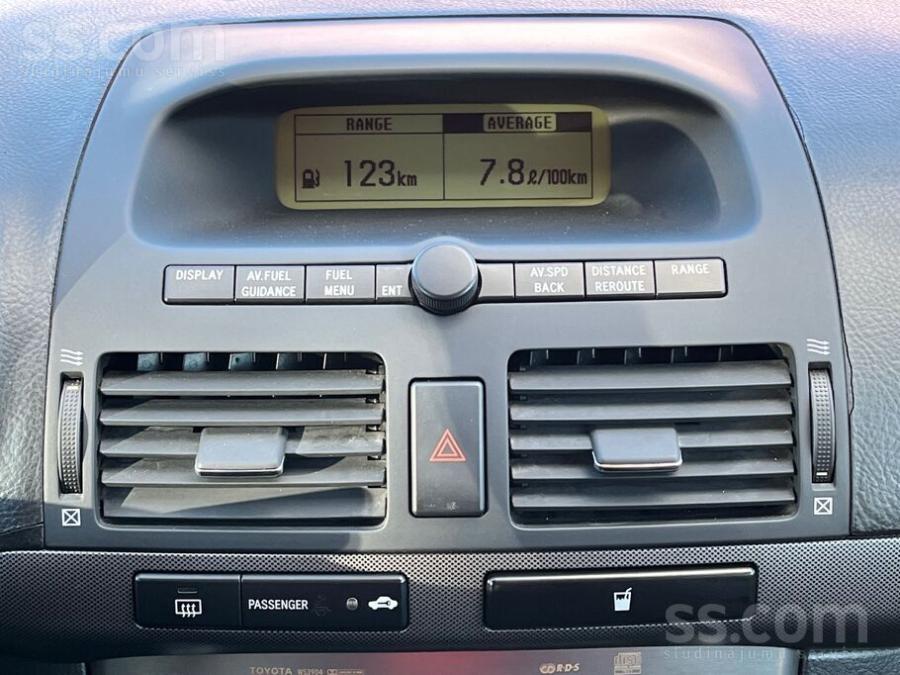 Melns Toyota Avensis 2006 Rīga, ar dzinēja tilpumu 2.00 L un nobraukumu 315 tūkst. km par 1590 €, foto 14 vietnē AUTOMOTO.COM.LV