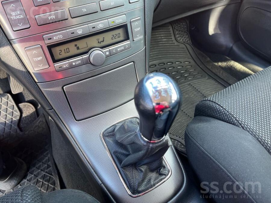 Melns Toyota Avensis 2006 Rīga, ar dzinēja tilpumu 2.00 L un nobraukumu 315 tūkst. km par 1590 €, foto 16 vietnē AUTOMOTO.COM.LV