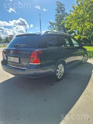 Melns Toyota Avensis 2006 Rīga, ar dzinēja tilpumu 2.20 L un nobraukumu 332 tūkst. km par 1500 €, foto 4 vietnē AUTOMOTO.COM.LV