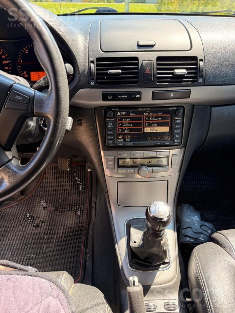 Melns Toyota Avensis 2006 Daugavpils, ar dzinēja tilpumu 2.00 L un nobraukumu 254 tūkst. km par 2500 €, foto 5 vietnē AUTOMOTO.COM.LV