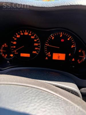 Melns Toyota Avensis 2006 Daugavpils, ar dzinēja tilpumu 2.00 L un nobraukumu 254 tūkst. km par 2500 €, foto 7 vietnē AUTOMOTO.COM.LV