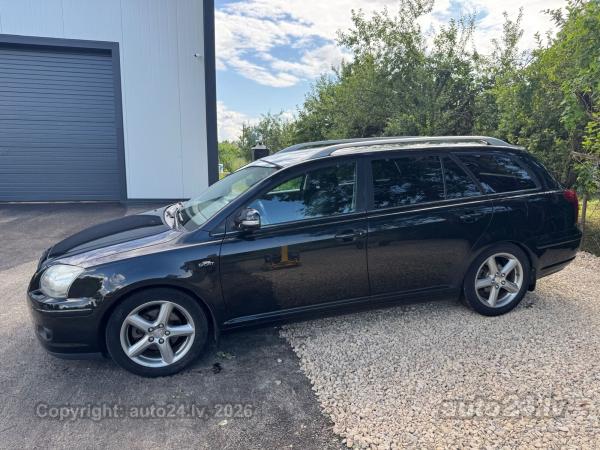 Черный Тойота Авенсис 2006 в Выру, объемом двигателя 2.20 л и пробегом 252 тыс. км за 2490 €, фото 6 на AUTOMOTO.COM.LV