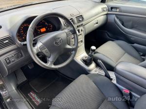 Черный Тойота Авенсис 2006 в Выру, объемом двигателя 2.20 л и пробегом 252 тыс. км за 2490 €, фото 8 на AUTOMOTO.COM.LV