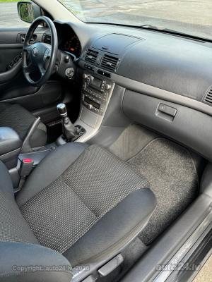 Черный Тойота Авенсис 2006 в Выру, объемом двигателя 2.20 л и пробегом 252 тыс. км за 2490 €, фото 9 на AUTOMOTO.COM.LV