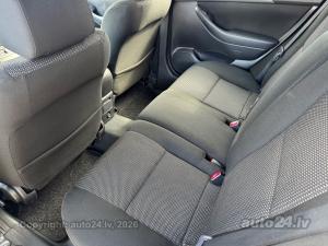 Черный Тойота Авенсис 2006 в Выру, объемом двигателя 2.20 л и пробегом 252 тыс. км за 2490 €, фото 10 на AUTOMOTO.COM.LV