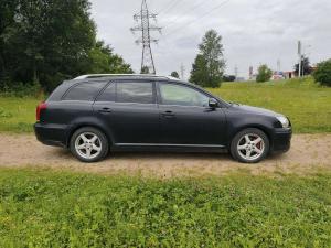 Black Toyota Avensis 2006 in Vilnius, with an engine capacity of 2.23 L and mileage of 398 thousand km for 900 €, photo 3 on AUTOMOTO.COM.LV