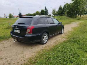 Black Toyota Avensis 2006 in Vilnius, with an engine capacity of 2.23 L and mileage of 398 thousand km for 900 €, photo 5 on AUTOMOTO.COM.LV