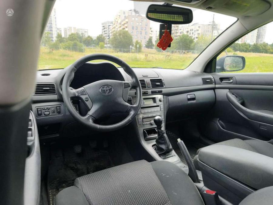 Black Toyota Avensis 2006 in Vilnius, with an engine capacity of 2.23 L and mileage of 398 thousand km for 900 €, photo 9 on AUTOMOTO.COM.LV