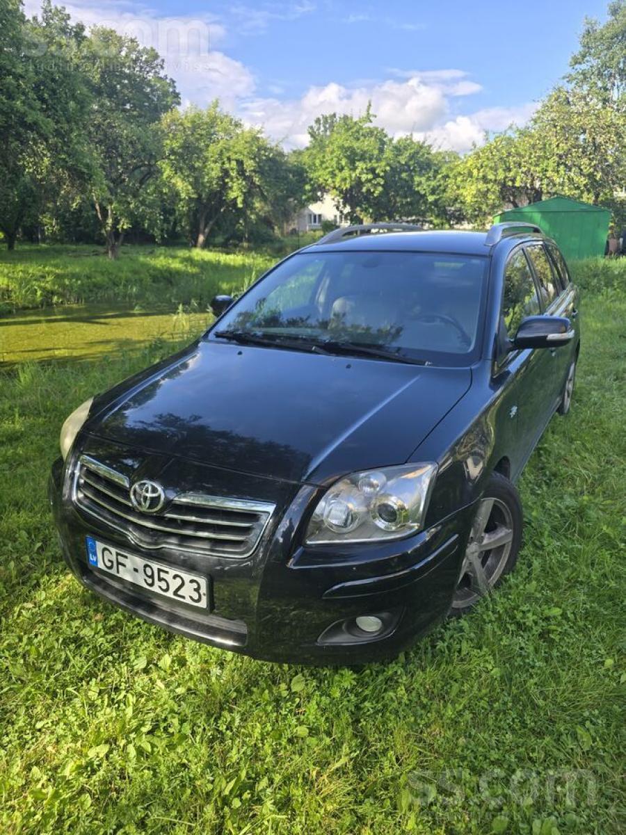 Черный Тойота Авенсис 2006 в Огре, объемом двигателя 2.20 л и пробегом 260 тыс. км за 850 €, фото 3 на AUTOMOTO.COM.LV
