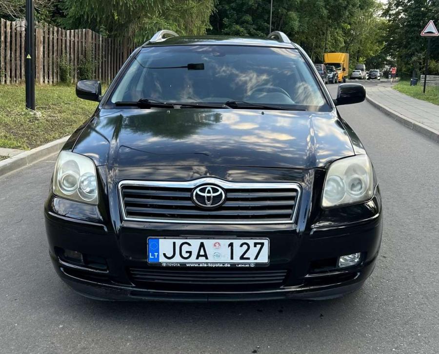 Melns Toyota Avensis 2006 Viļņa, ar dzinēja tilpumu 2.00 L un nobraukumu 300 tūkst. km par 950 €, foto 3 vietnē AUTOMOTO.COM.LV