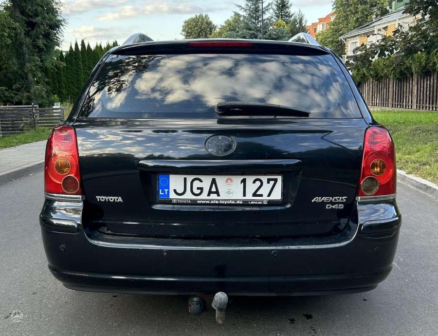 Melns Toyota Avensis 2006 Viļņa, ar dzinēja tilpumu 2.00 L un nobraukumu 300 tūkst. km par 950 €, foto 8 vietnē AUTOMOTO.COM.LV