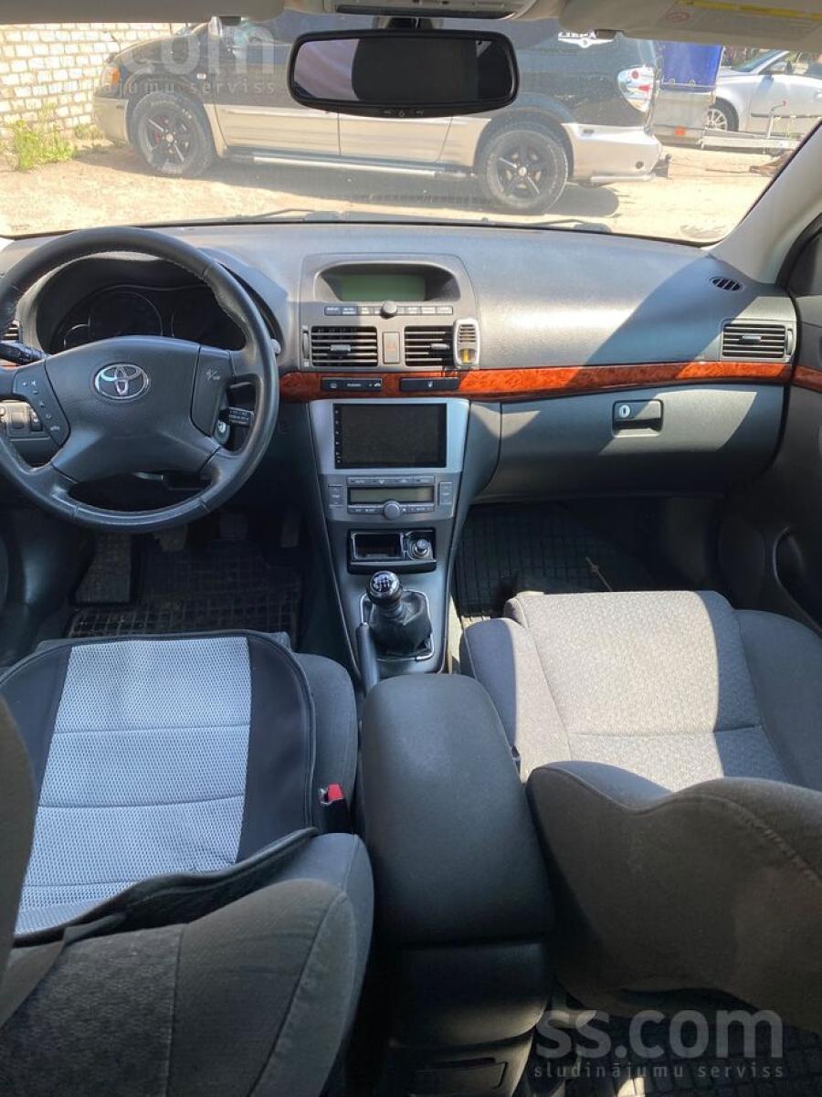 Melns Toyota Avensis 2006 Liepāja, ar dzinēja tilpumu 2.20 L un nobraukumu 350 tūkst. km par 1000 €, foto 5 vietnē AUTOMOTO.COM.LV