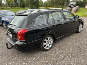 Melns Toyota Avensis 2006 Limbaži, ar dzinēja tilpumu 2.00 L un nobraukumu 216 tūkst. km par 2150 €, foto 5 vietnē AUTOMOTO.COM.LV