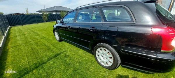 Black Toyota Avensis 2006 in Vilnius, with an engine capacity of 2.23 L and mileage of 397 thousand km for 2200 €, photo 9 on AUTOMOTO.COM.LV