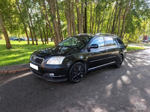 Черный Тойота Авенсис 2006 в Клайпеда, объемом двигателя 2.20 л и пробегом 420 тыс. км за 1150 €, фото  на AUTOMOTO.COM.LV