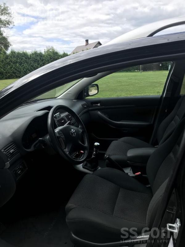 Melns Toyota Avensis 2006 Ogre, ar dzinēja tilpumu 2.20 L un nobraukumu 266 tūkst. km par 1250 €, foto 3 vietnē AUTOMOTO.COM.LV