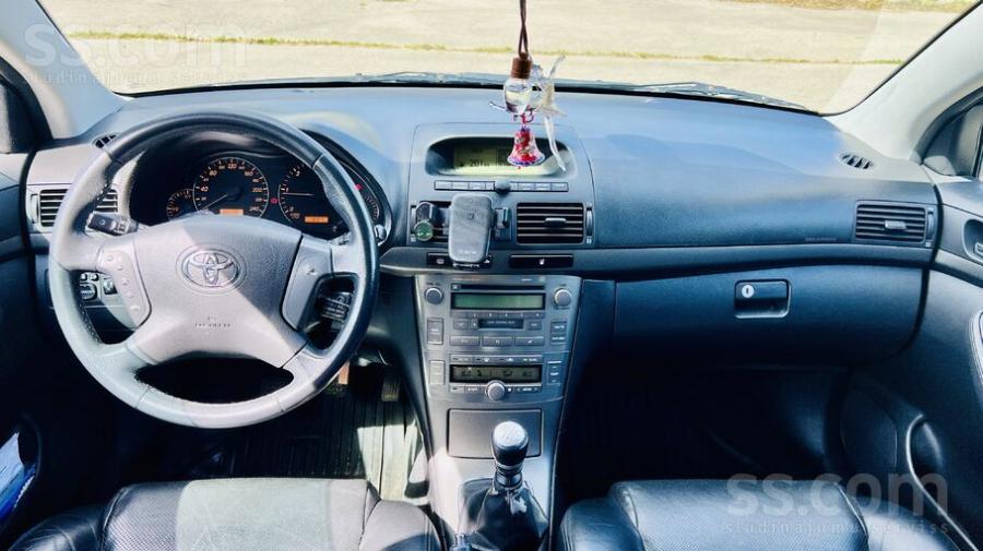Black Toyota Avensis 2006 in Riga, with an engine capacity of 2.20 L and mileage of 310 thousand km for 1500 €, photo 10 on AUTOMOTO.COM.LV