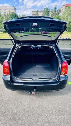 Black Toyota Avensis 2006 in Riga, with an engine capacity of 2.20 L and mileage of 310 thousand km for 1500 €, photo 12 on AUTOMOTO.COM.LV