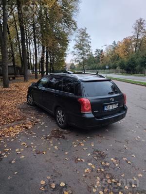 Черный Тойота Авенсис 2006 в Юрмала, объемом двигателя 2.20 л и пробегом 406 тыс. км за 1500 €, фото 4 на AUTOMOTO.COM.LV