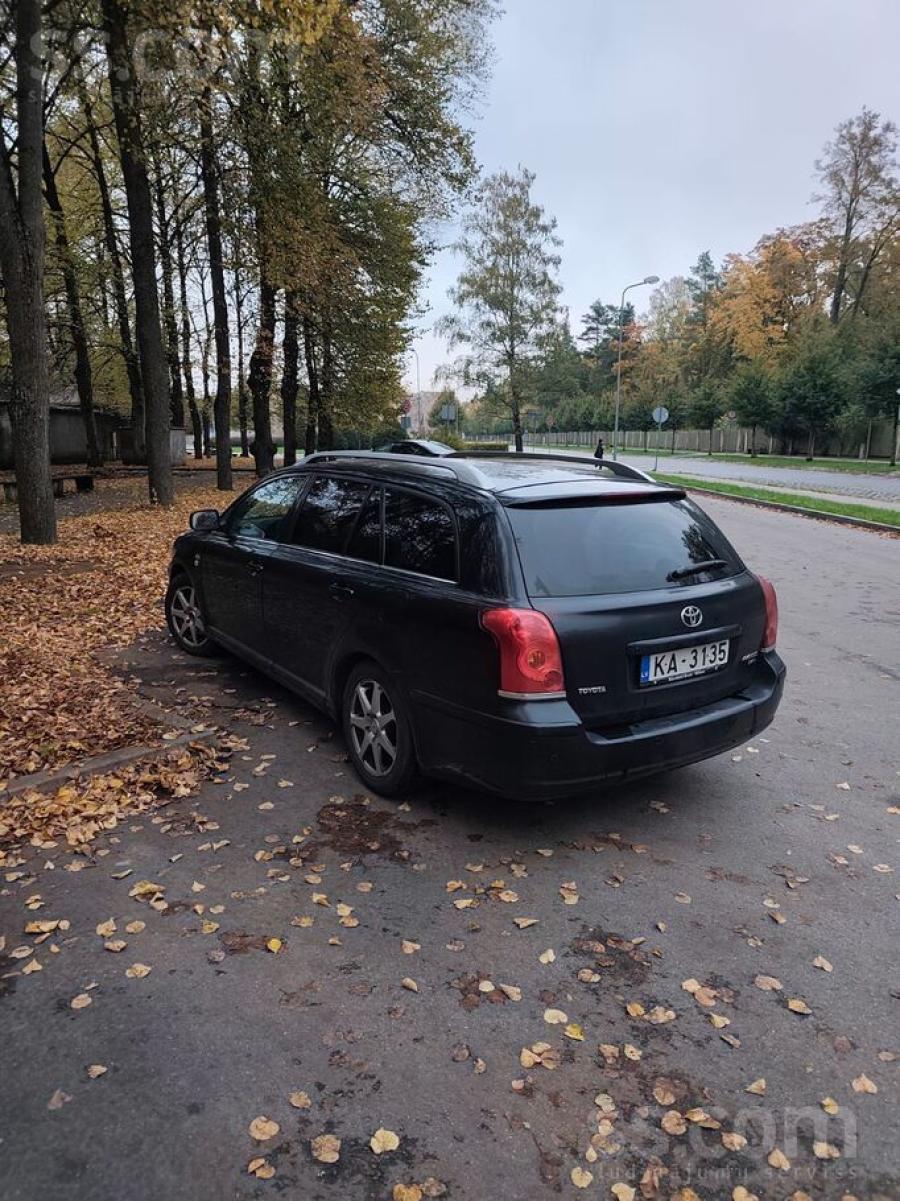 Черный Тойота Авенсис 2006 в Юрмала, объемом двигателя 2.20 л и пробегом 406 тыс. км за 1500 €, фото 4 на AUTOMOTO.COM.LV