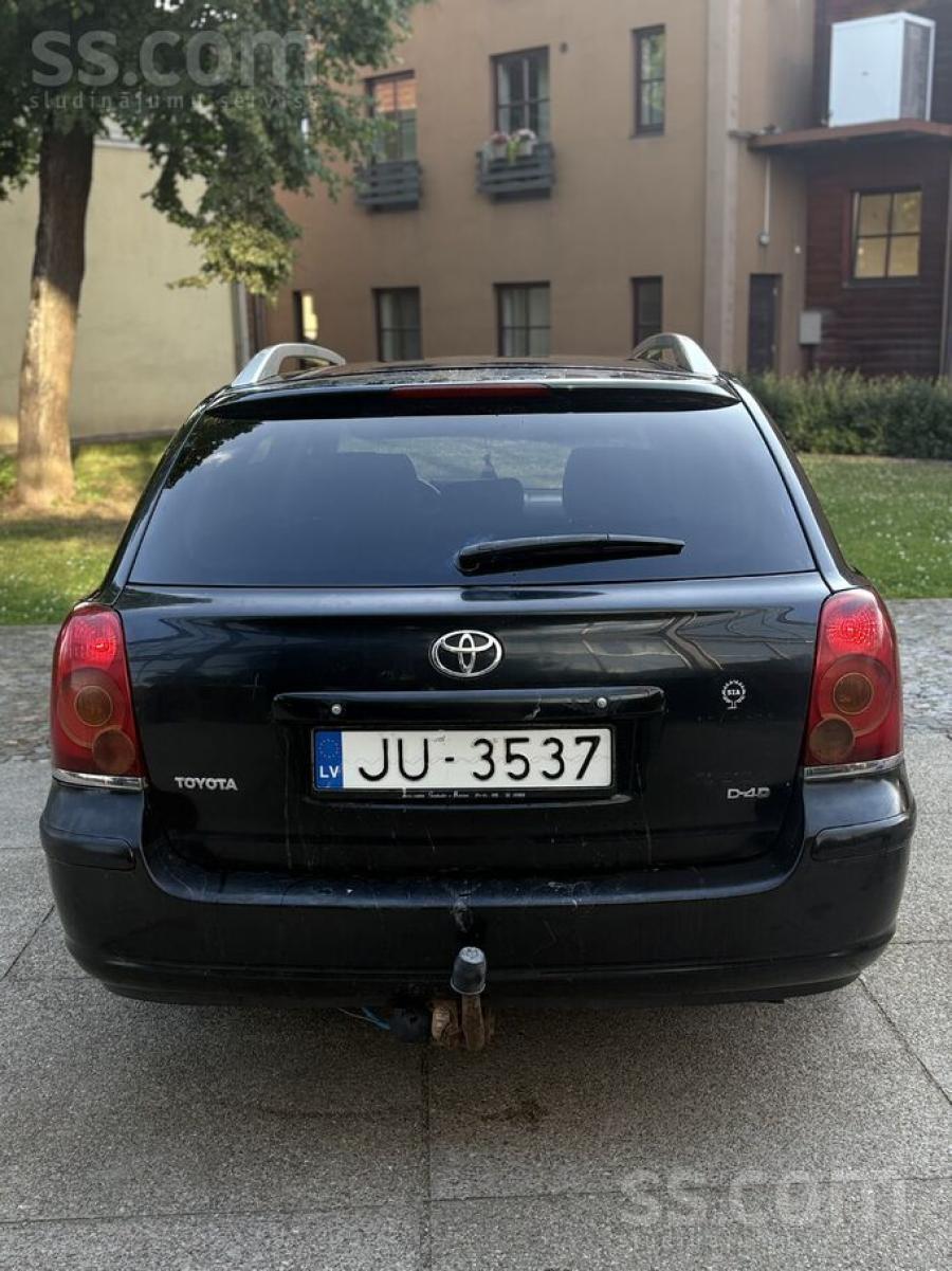 Black Toyota Avensis 2007 in Kuldiga, with an engine capacity of 2.00 L and mileage of 0 thousand km for 1700 €, photo 10 on AUTOMOTO.COM.LV
