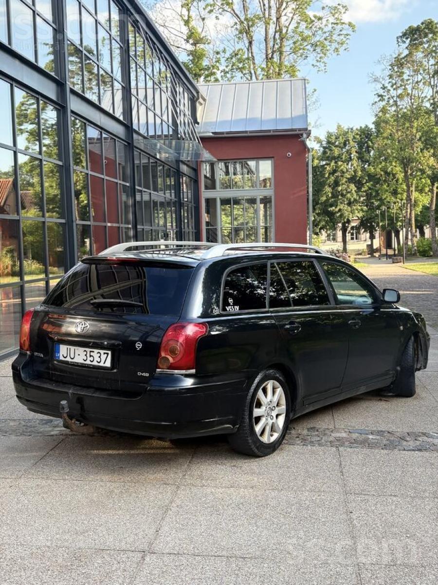 Black Toyota Avensis 2007 in Kuldiga, with an engine capacity of 2.00 L and mileage of 0 thousand km for 1700 €, photo 15 on AUTOMOTO.COM.LV