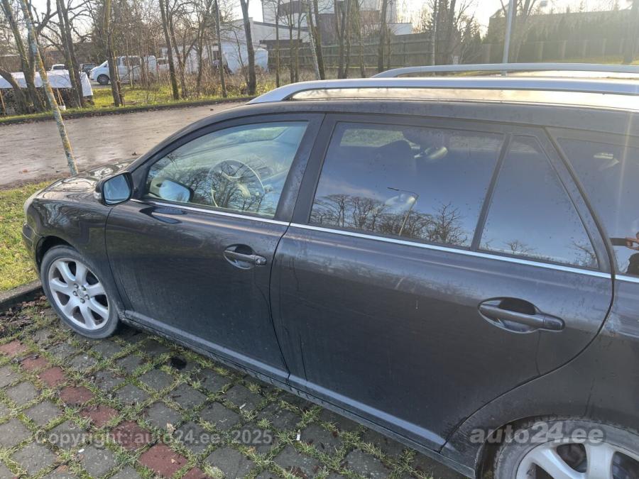 Black Toyota Avensis 2007 in Tallinn, with an engine capacity of 2.00 L and mileage of 350 thousand km for 1200 €, photo 2 on AUTOMOTO.COM.LV