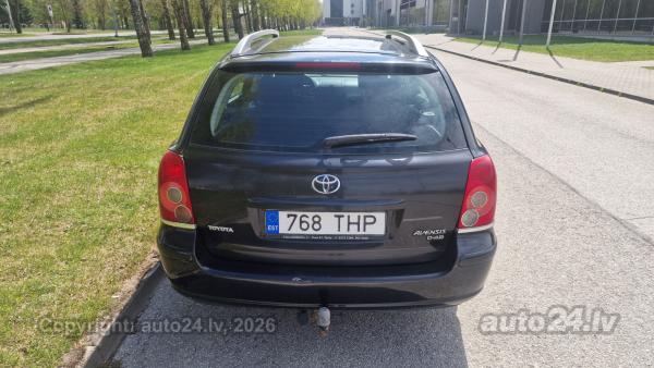 Black Toyota Avensis 2007 in Tartu, with an engine capacity of 2.00 L and mileage of 305 thousand km for 1850 €, photo 4 on AUTOMOTO.COM.LV