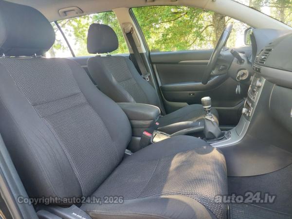 Черный Тойота Авенсис 2007 в Тарту, объемом двигателя 2.00 л и пробегом 305 тыс. км за 2800 €, фото 9 на AUTOMOTO.COM.LV