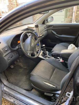 Melns Toyota Avensis 2007 Rīga, ar dzinēja tilpumu 2.20 L un nobraukumu 288 tūkst. km par 1100 €, foto 3 vietnē AUTOMOTO.COM.LV