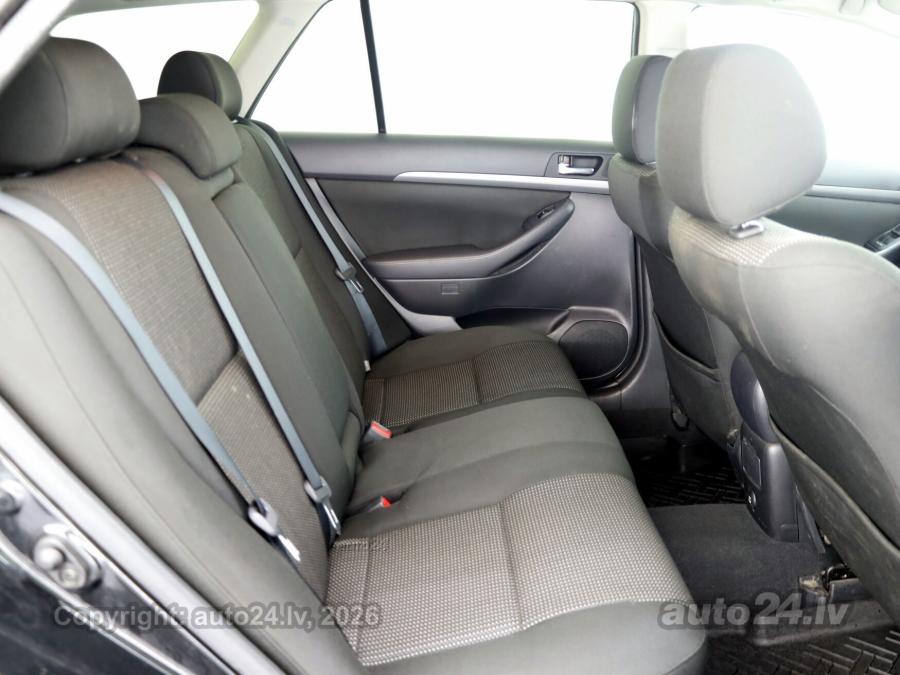 Черный Тойота Авенсис 2007 в Таллин, объемом двигателя 1.80 л и пробегом 268 тыс. км за 1599 €, фото 8 на AUTOMOTO.COM.LV