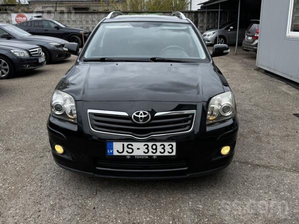 Черный Тойота Авенсис 2007 в Даугавпилс, объемом двигателя 2.00 л и пробегом 0 тыс. км за 3200 €, фото 2 на AUTOMOTO.COM.LV