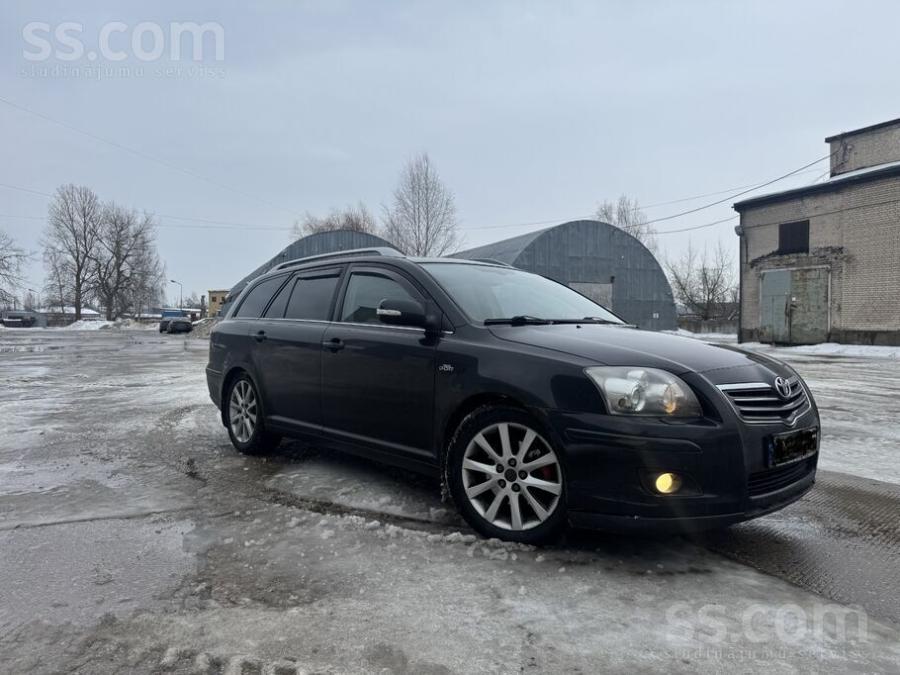 Черный Тойота Авенсис 2007 в Рига, объемом двигателя 2.20 л и пробегом 263 тыс. км за 2400 €, фото 1 на AUTOMOTO.COM.LV
