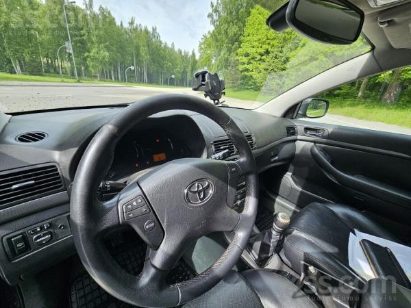 Black Toyota Avensis 2007 in Aluksne, with an engine capacity of 2.20 L and mileage of 359 thousand km for 2150 €, photo 9 on AUTOMOTO.COM.LV