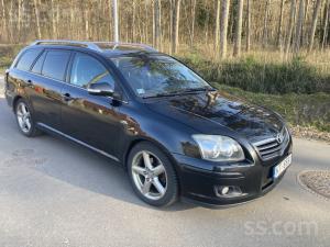 Black Toyota Avensis 2007 in Jelgava, with an engine capacity of 2.20 L and mileage of 270 thousand km for 2150 €, photo 3 on AUTOMOTO.COM.LV