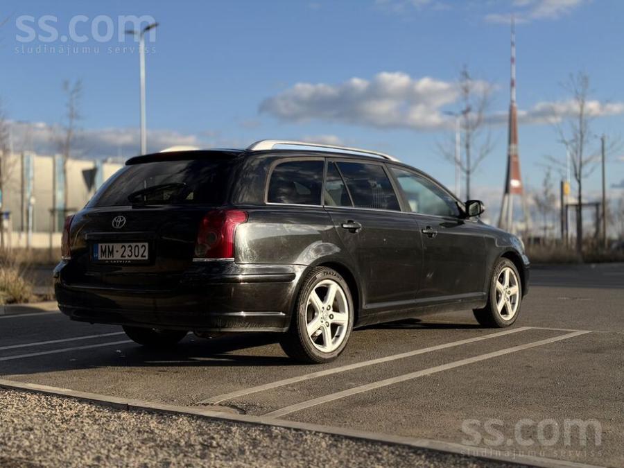 Черный Тойота Авенсис 2007 в Рига, объемом двигателя 2.20 л и пробегом 353 тыс. км за 1950 €, фото 5 на AUTOMOTO.COM.LV