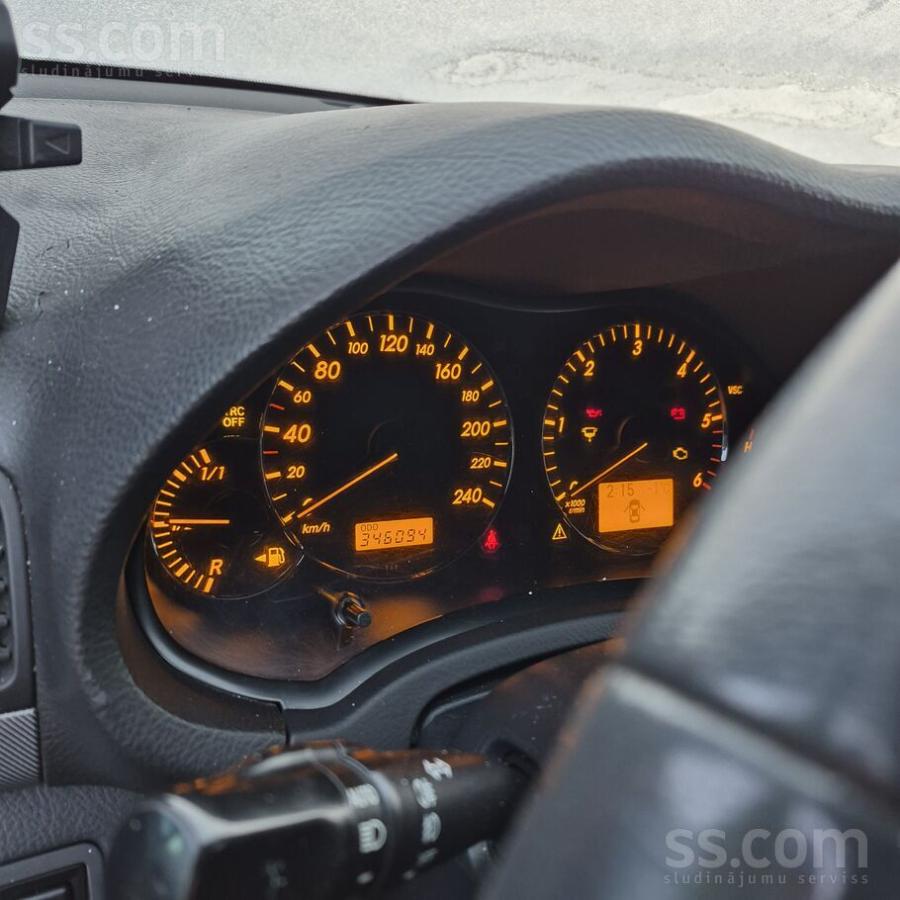 Melns Toyota Avensis 2007 Rīga, ar dzinēja tilpumu 2.20 L un nobraukumu 343 tūkst. km par 600 €, foto 3 vietnē AUTOMOTO.COM.LV
