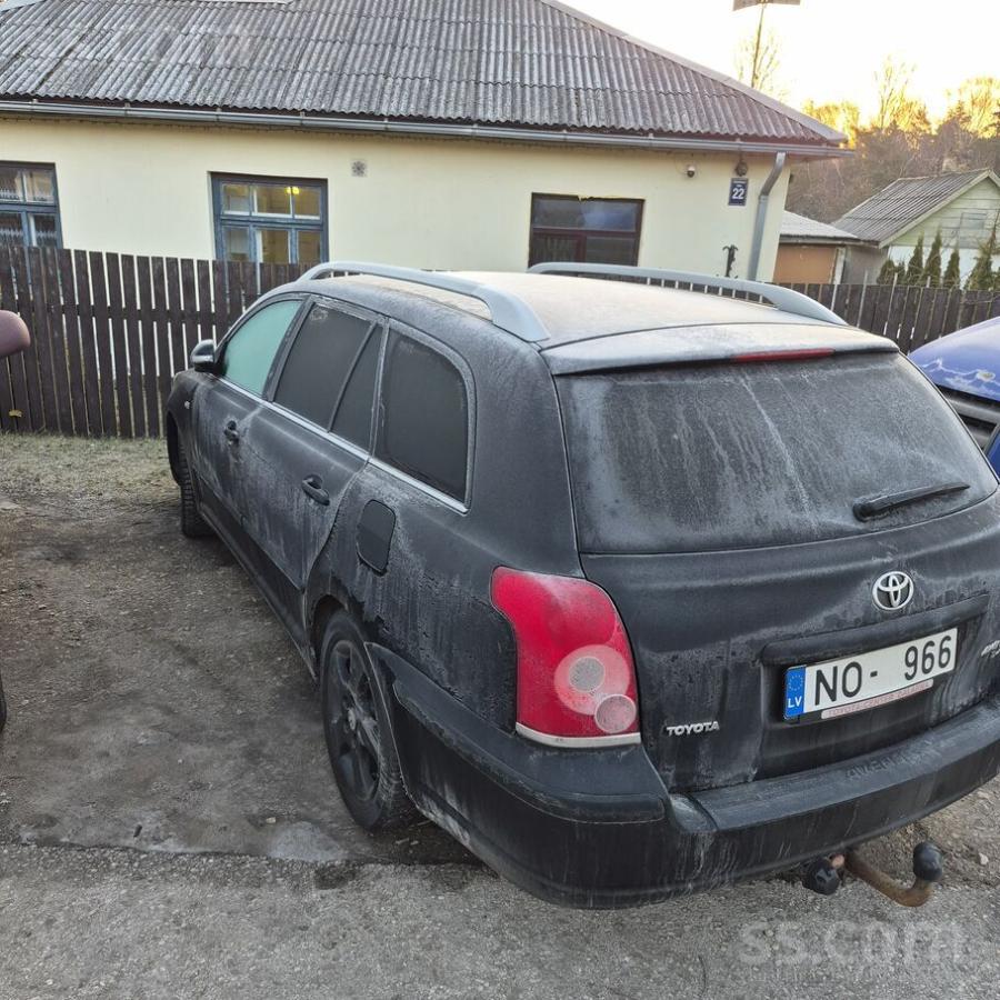 Melns Toyota Avensis 2007 Rīga, ar dzinēja tilpumu 2.20 L un nobraukumu 343 tūkst. km par 600 €, foto 6 vietnē AUTOMOTO.COM.LV