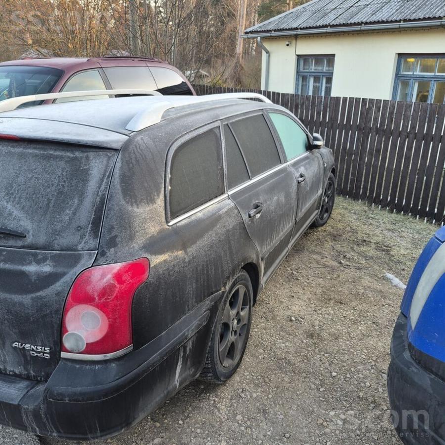 Melns Toyota Avensis 2007 Rīga, ar dzinēja tilpumu 2.20 L un nobraukumu 343 tūkst. km par 600 €, foto 7 vietnē AUTOMOTO.COM.LV
