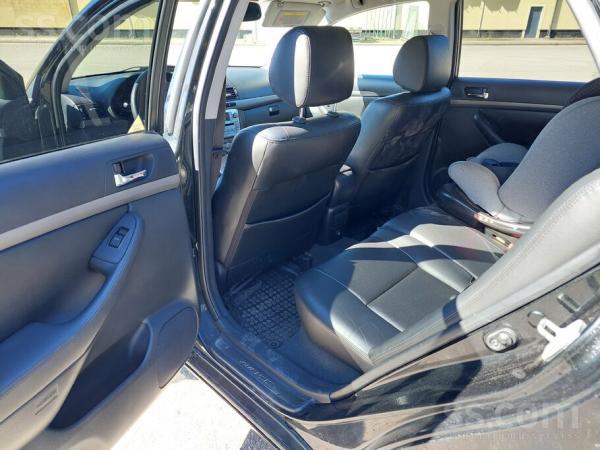 Черный Тойота Авенсис 2007 в Талси, объемом двигателя 2.00 л и пробегом 277 тыс. км за 2800 €, фото 6 на AUTOMOTO.COM.LV