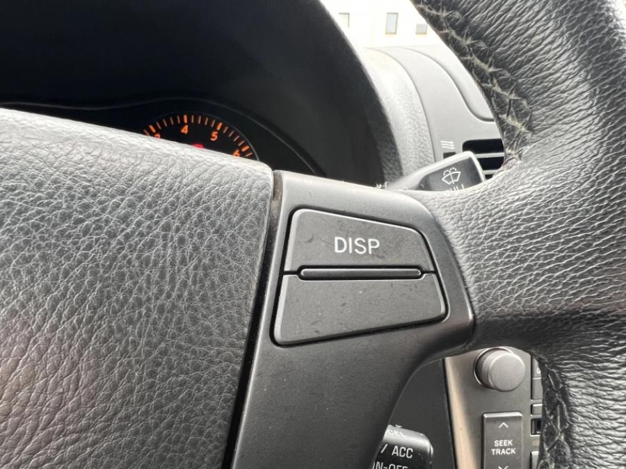 Melns Toyota Avensis 2007 Rīga, ar dzinēja tilpumu 2.00 L un nobraukumu 244 tūkst. km par 3850 €, foto 16 vietnē AUTOMOTO.COM.LV