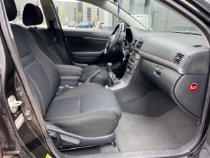 Melns Toyota Avensis 2007 Rīga, ar dzinēja tilpumu 2.00 L un nobraukumu 244 tūkst. km par 3850 €, foto 21 vietnē AUTOMOTO.COM.LV