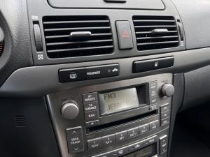 Melns Toyota Avensis 2007 Rīga, ar dzinēja tilpumu 2.00 L un nobraukumu 244 tūkst. km par 3850 €, foto 28 vietnē AUTOMOTO.COM.LV