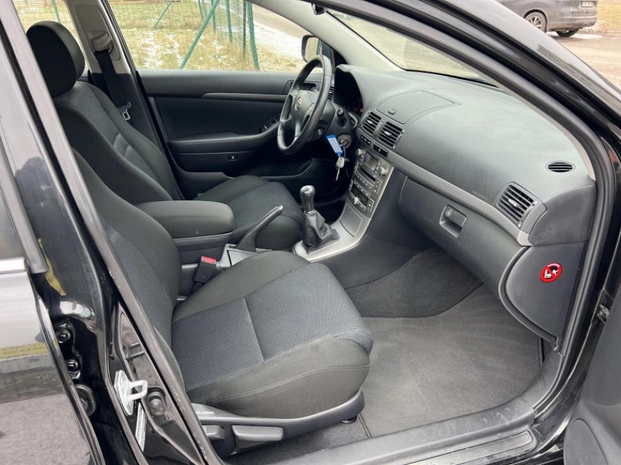 Melns Toyota Avensis 2007 Rīga, ar dzinēja tilpumu 2.00 L un nobraukumu 244 tūkst. km par 3850 €, foto 35 vietnē AUTOMOTO.COM.LV