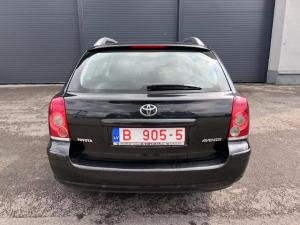 Black Toyota Avensis 2007 in Riga, with an engine capacity of 2.00 L and mileage of 244 thousand km for 3850 €, photo 6 on AUTOMOTO.COM.LV